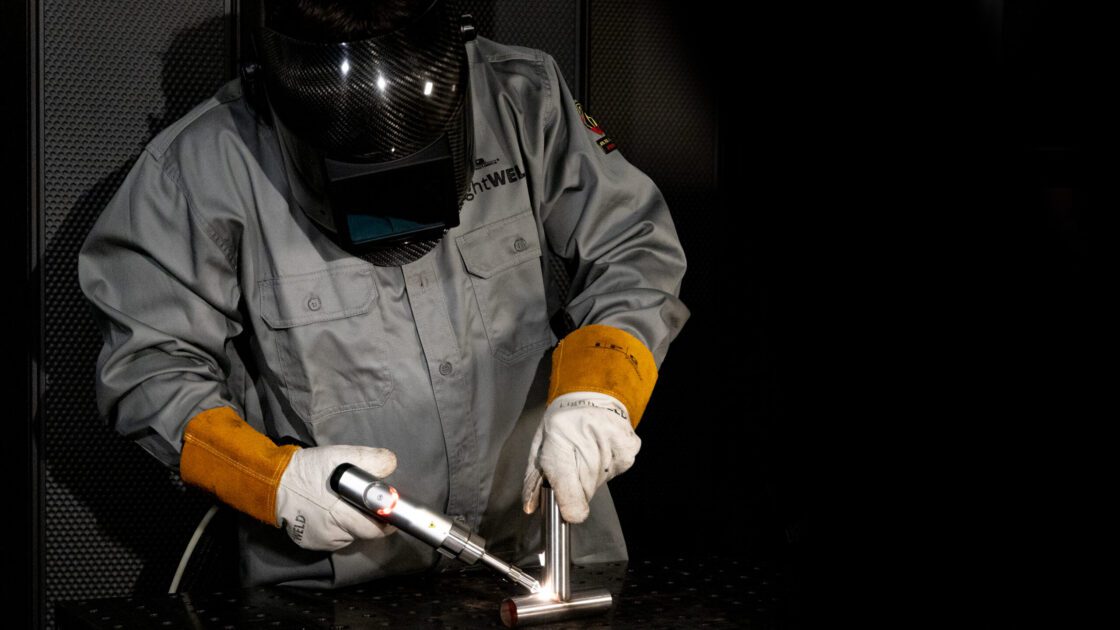 LightWELD Laser Welding – Techniques & Positioning for Welders – Serra ...